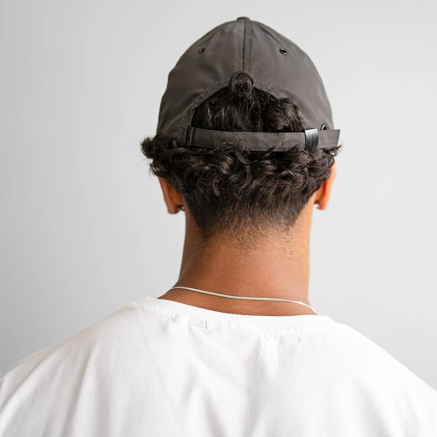 Caps | Fade – Fade.